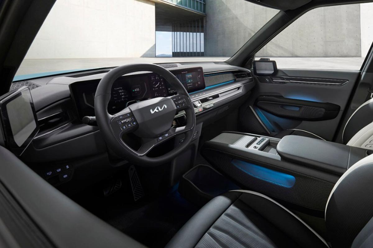 완전 손 놓고 달리는 'EV9' 등장한다... 기본모델과 다른점은?