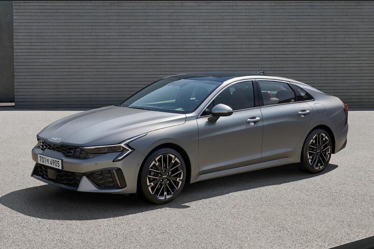 "번개치는 줄", 신형 K5 공도에서 포착... 강렬한 이미지 화제