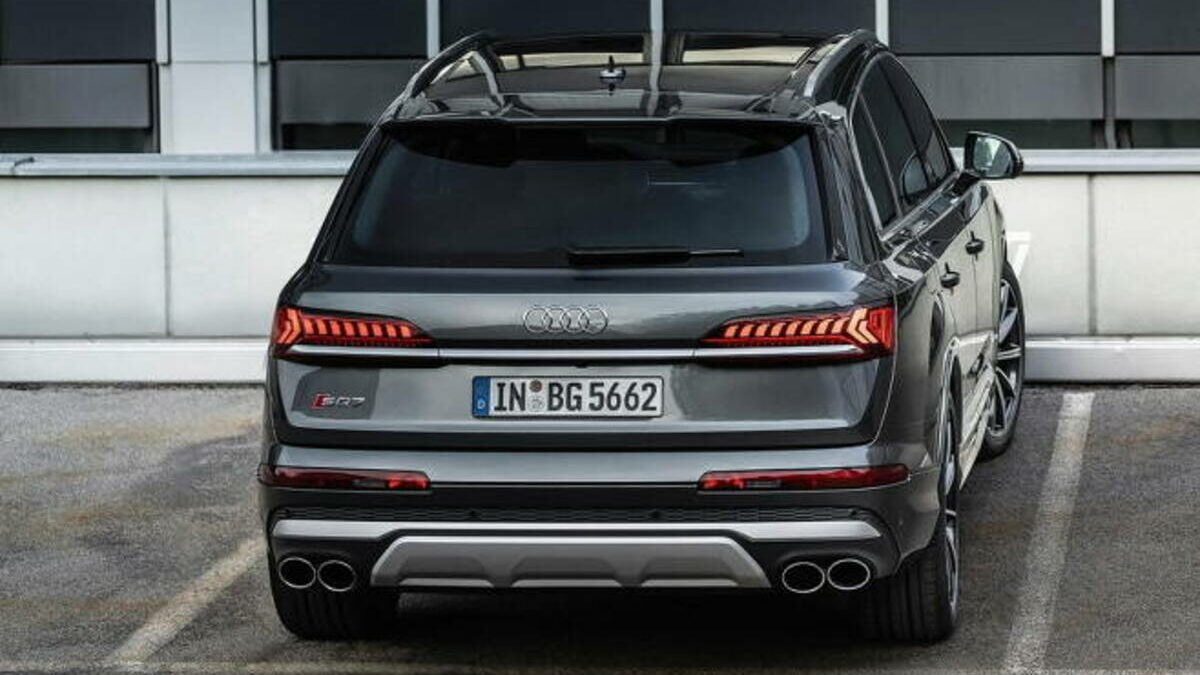 "찾기 힘든 V8, 가격도 성능도 미쳤네" 아우디 SQ7 TFSI, 국내 출시