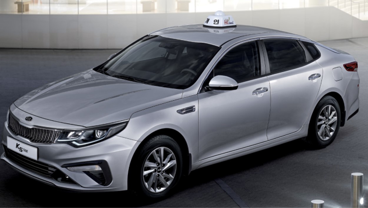 "중국산 택시는 안탄다!" 결국 기아 K5 택시 재출시